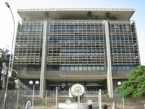 Bank of Uganda slashes cheque limits, caps cash withdrawals in push for ...